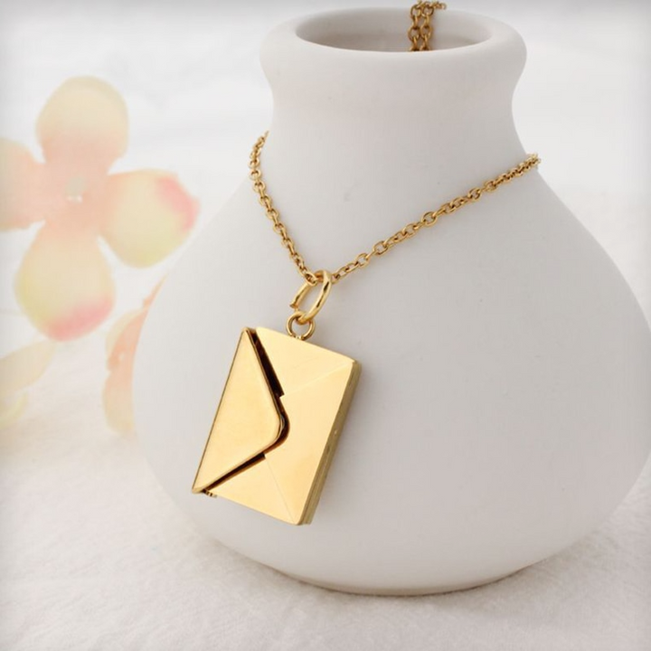 Necklace with a secret message - I love you – Beyond-Love