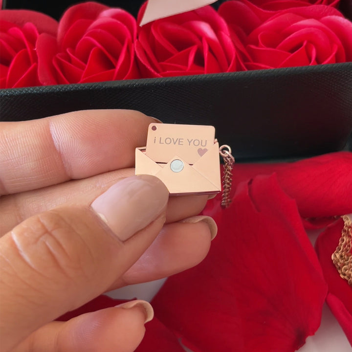 Necklace with a secret message - I love you – Beyond-Love